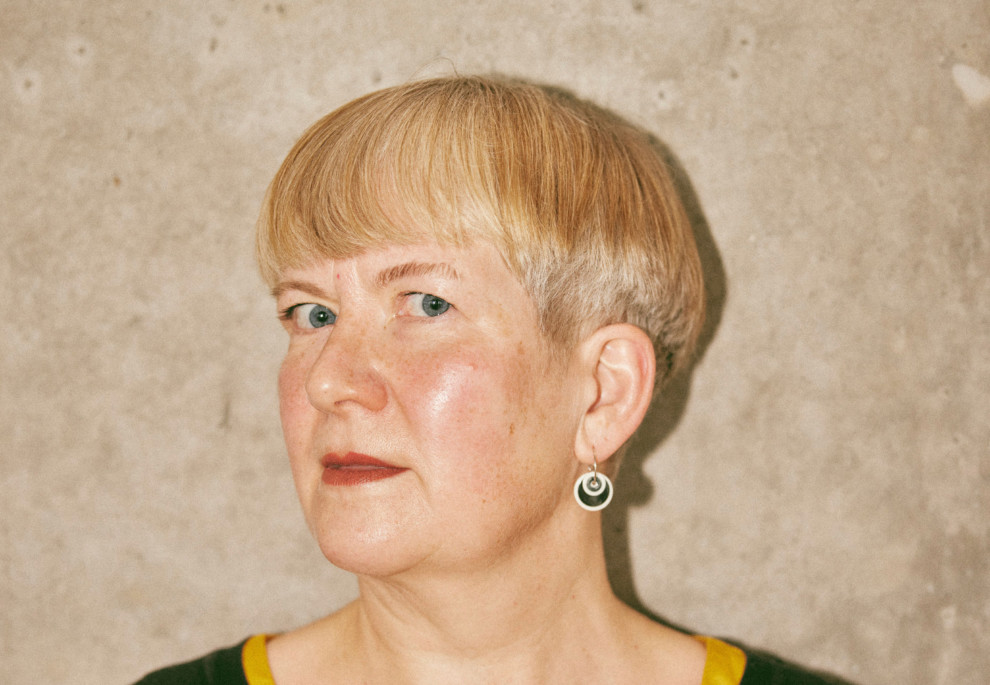 When Nicole Schmitt explains how cancer cells mutate, she whips out ...