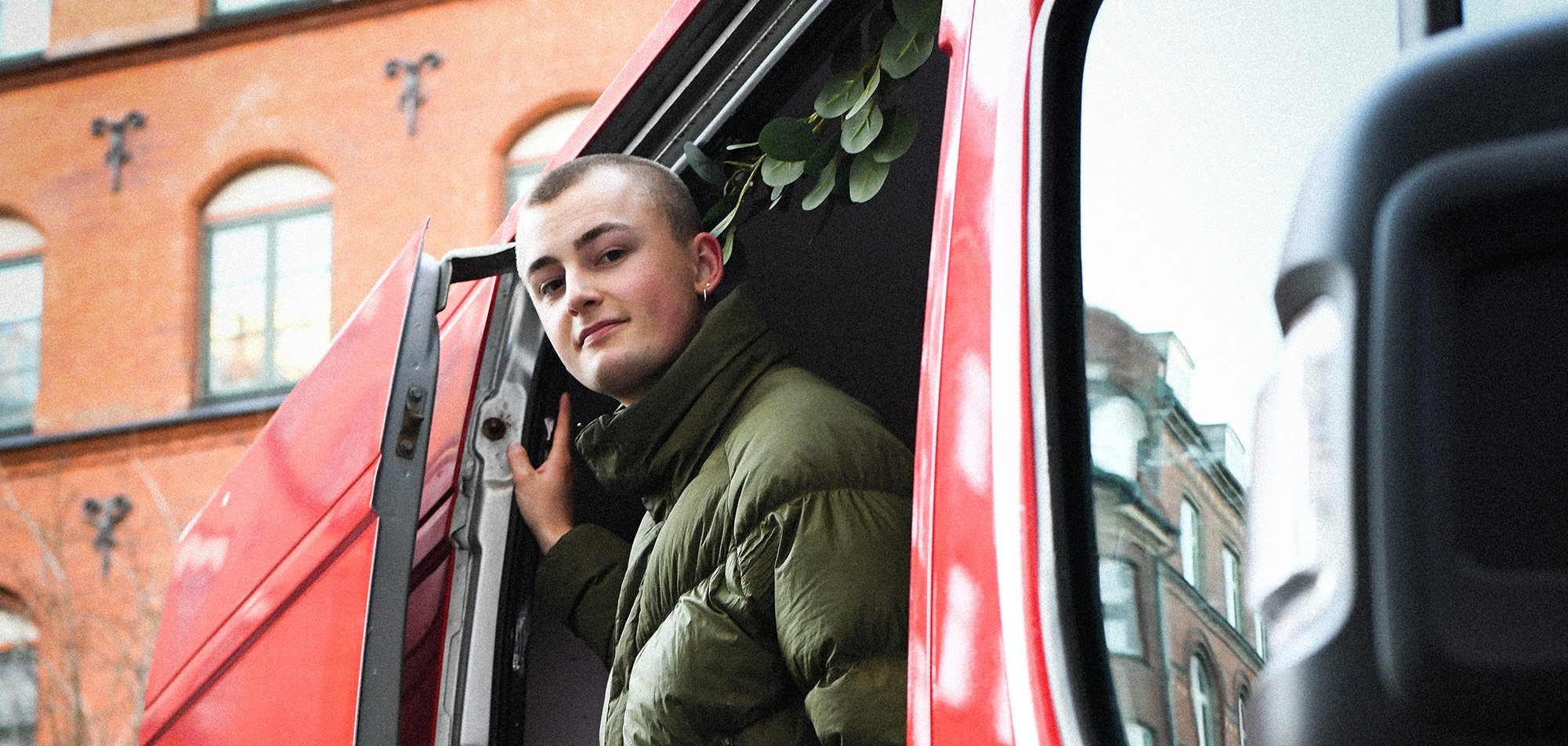 »It is not that glamorous«: Victor keeps sex workers safe in the red ...