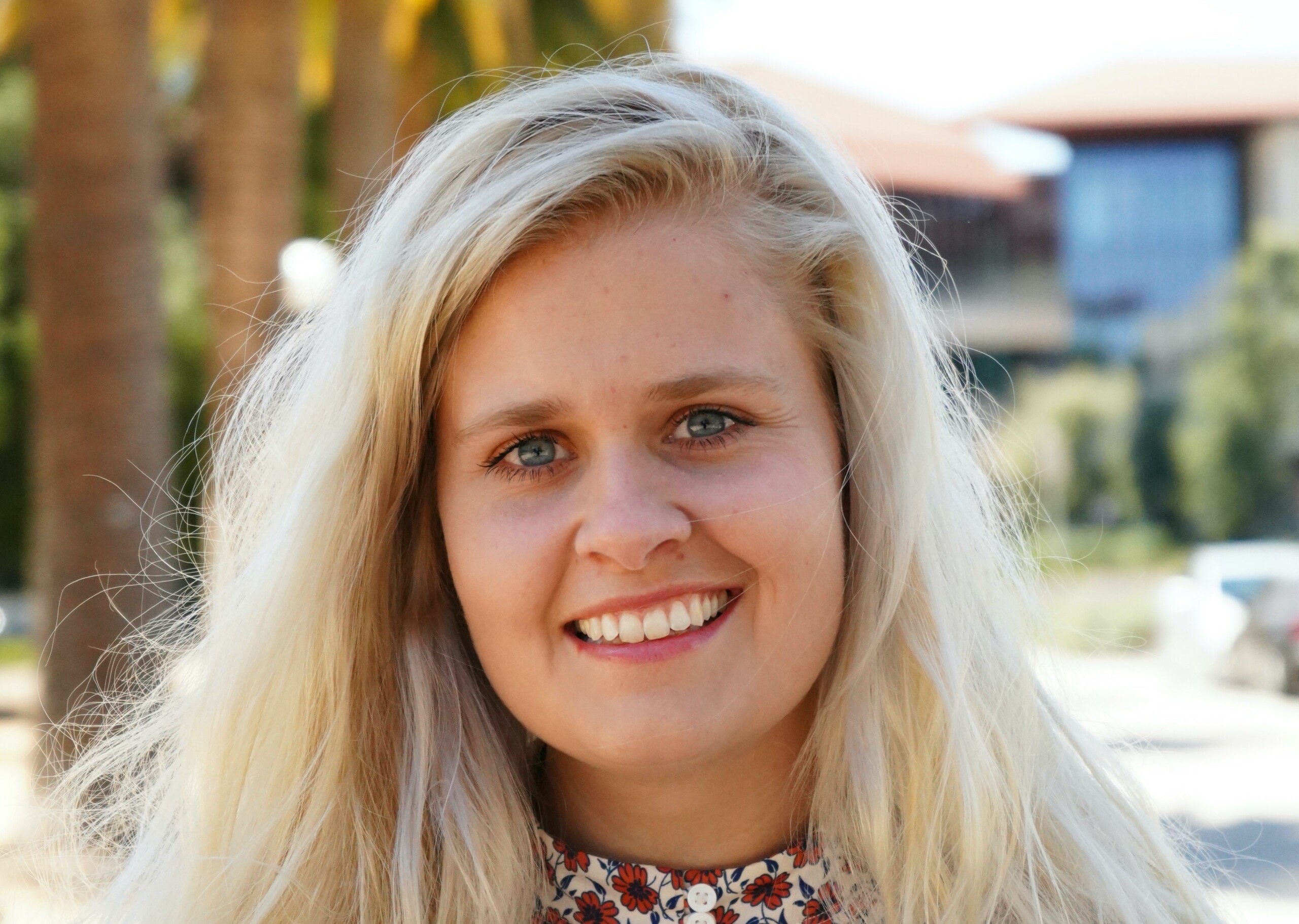 Else Holmfred købte ny arbejdstelefon. Nu hæfter hun personligt for ti ...