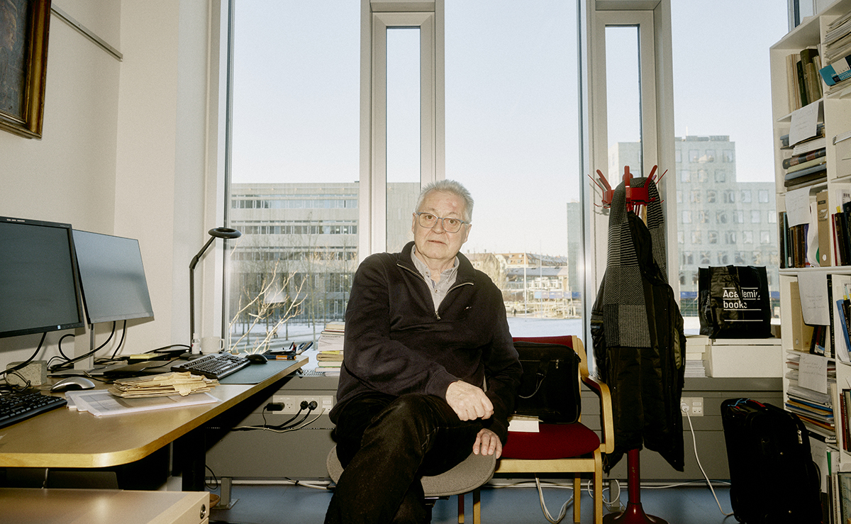 Jørgen Bæk Simonsen fik omstyrtet sit verdensbillede i en kibbutz som ung